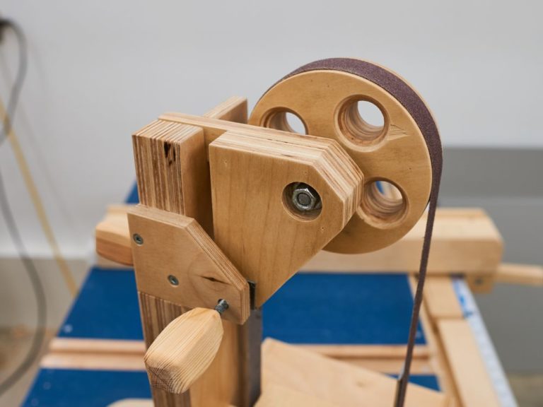 How To Make A Sander - IBUILDIT.CA