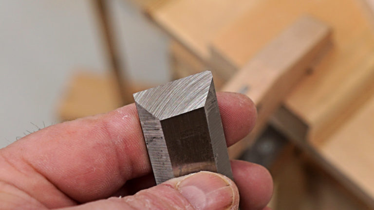 Chisel Grinding Guide - IBUILDIT.CA