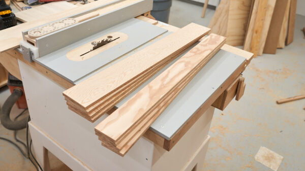 How To Make An Assembly Table - IBUILDIT.CA