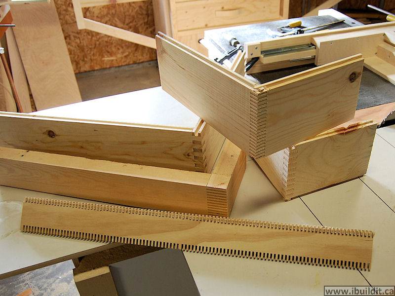 How To Make An Indexed Box Joint Jig - IBUILDIT.CA