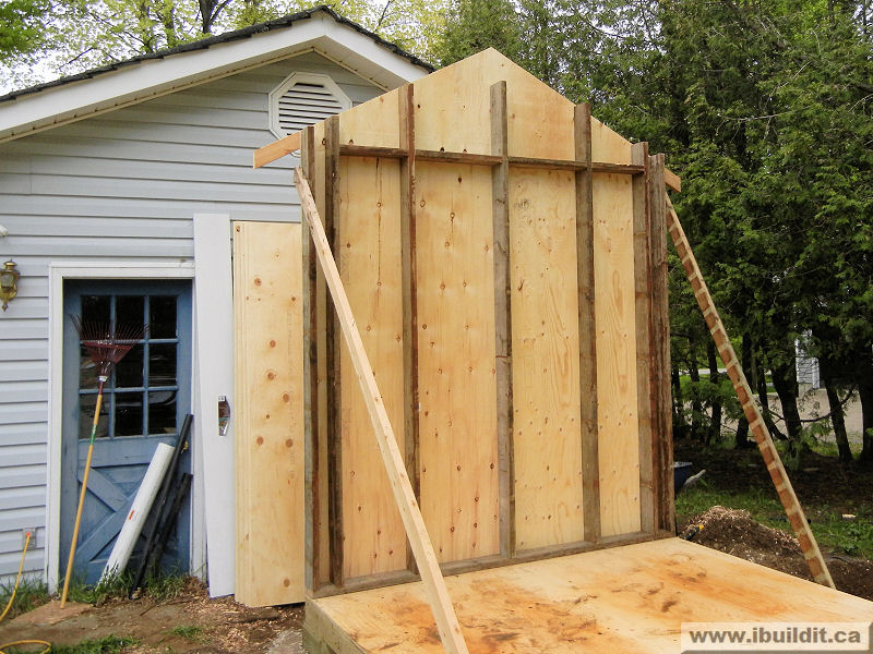 Building A Garden Shed - IBUILDIT.CA