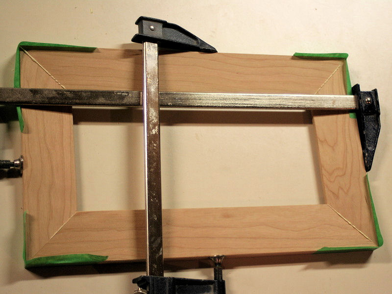 How To Make A Picture Frame - IBUILDIT.CA