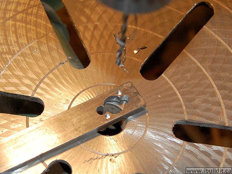 How To Make A Simple Dowel Maker - IBUILDIT.CA