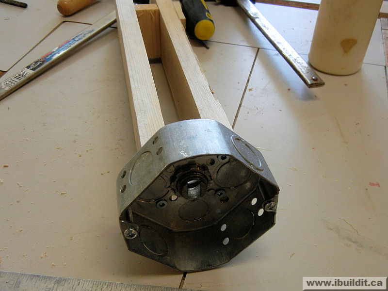 How To Make A Wooden Light Stand - IBUILDIT.CA