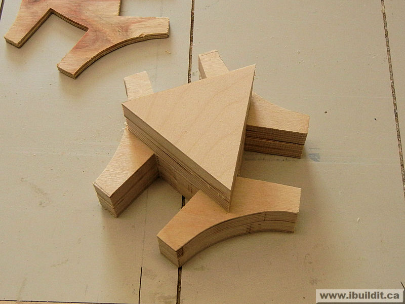 How To Make A Wooden Light Stand - IBUILDIT.CA