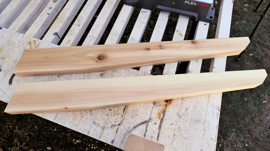 How To Make a Cedar Deck Chair - IBUILDIT.CA
