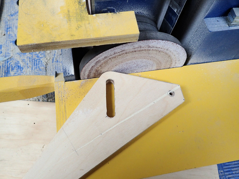 Chisel / Plane Iron Sharpening Jig - Older version - IBUILDIT.CA