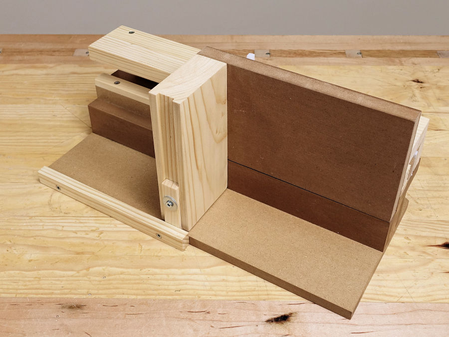 How To Make The Advanced Box Joint Jig From MDF - IBUILDIT.CA