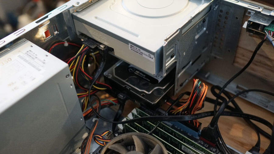 How To Build A Wooden Computer Case - IBUILDIT.CA