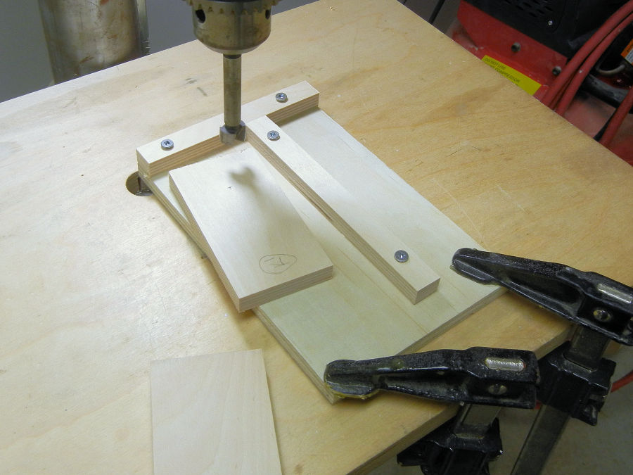 How To Make A Table Saw Fence - IBUILDIT.CA