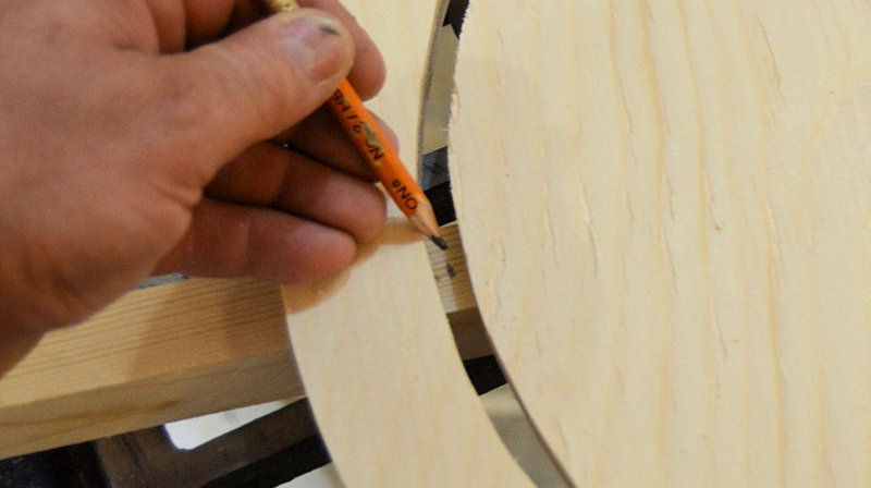 Easy To Make Cutting Guide - IBUILDIT.CA