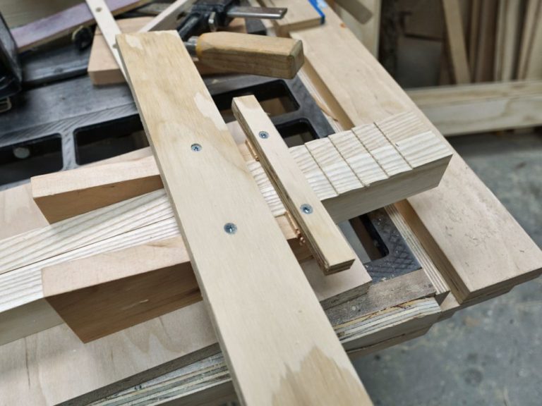 How To Make A Wooden Bar Clamp - IBUILDIT.CA