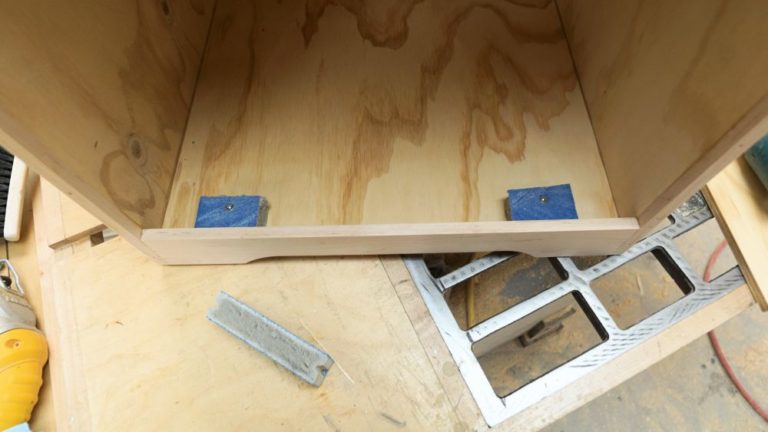 Making A Router Table Stand - IBUILDIT.CA