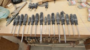 Easy To Make Screwdriver Rack - IBUILDIT.CA