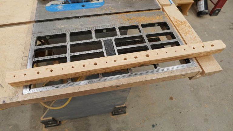 Easy To Make Screwdriver Rack - IBUILDIT.CA