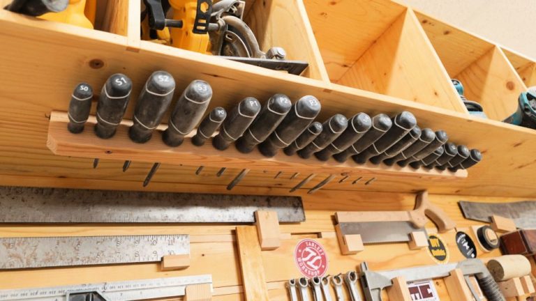 Easy To Make Screwdriver Rack - IBUILDIT.CA