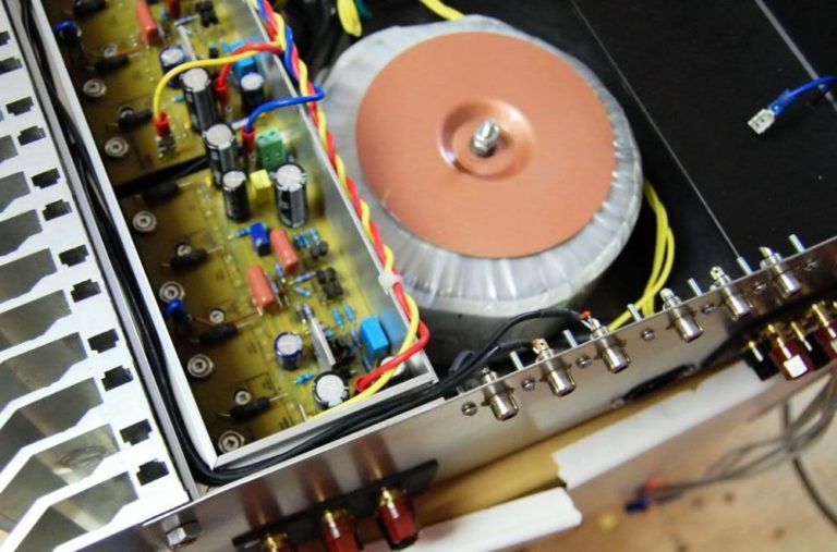 Six Channel Amplifier - IBUILDIT.CA