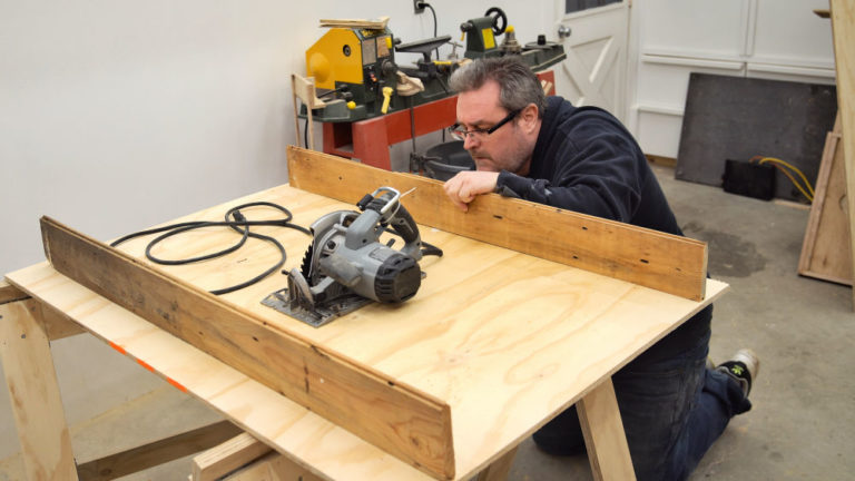 Making A Quick And Dirty Table Saw - IBUILDIT.CA