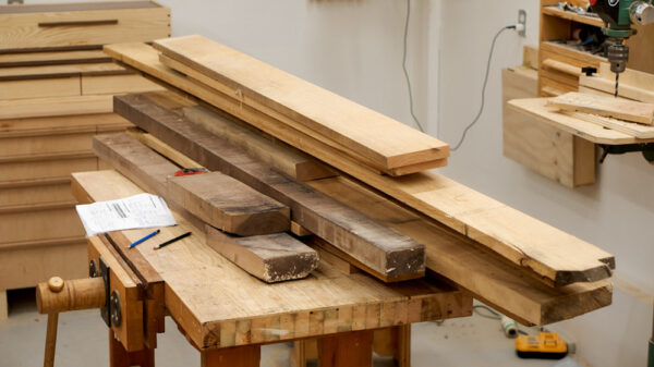 Making A Woodworker's Workbench - IBUILDIT.CA