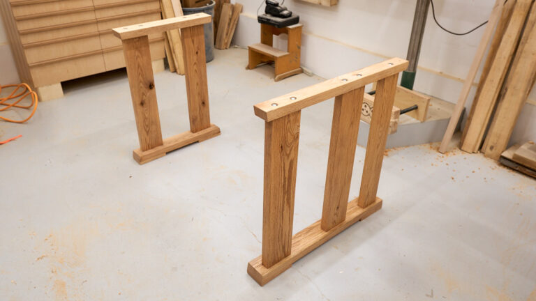 Making A Woodworker's Workbench - IBUILDIT.CA