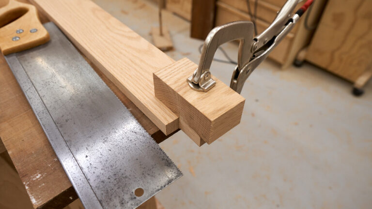 Making A Woodworker's Workbench - IBUILDIT.CA